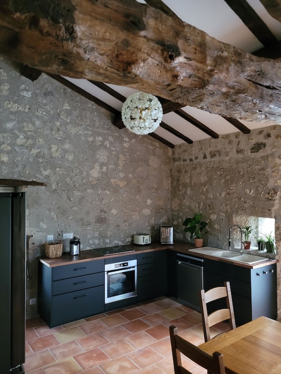 Très Beau Domaine Avec Piscine Et Parc Arboré - Barbaste