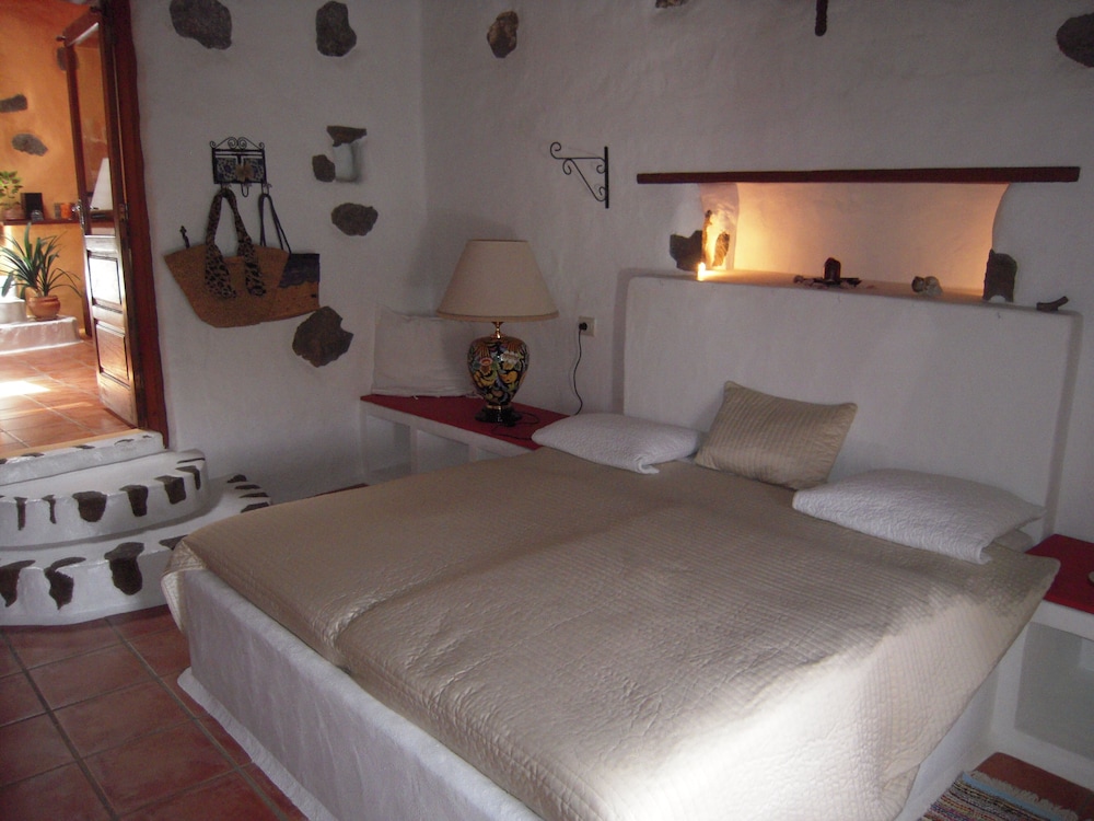 How About Living At Home In Casa Esperanza With A View Of The Haría Palm Grove? - Teguise