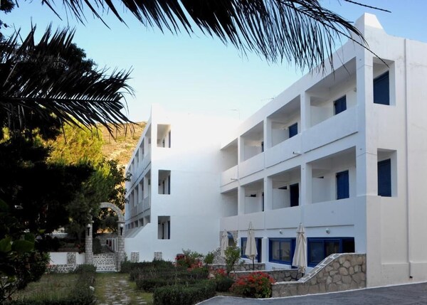 Lagada Beach Hotel - Milos