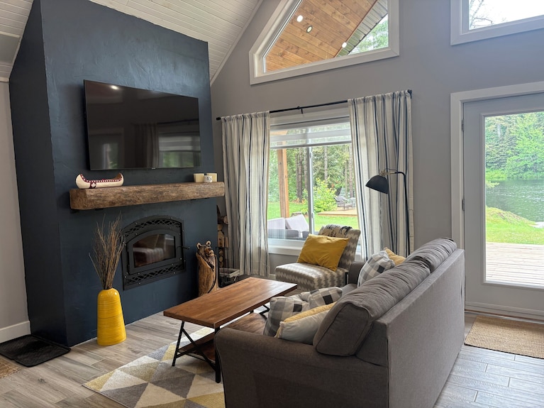 Beautiful 4 Season Cottage-sauna,canoe Kayaks,paddleboard - Quebec