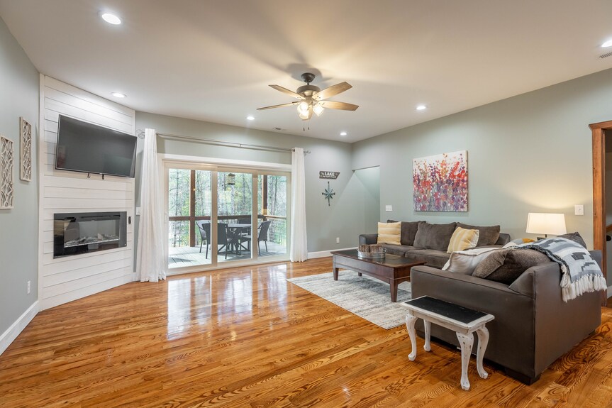 Loving Lake Life - Waterfront Home On Lake James With Dock! - Lake James, NC