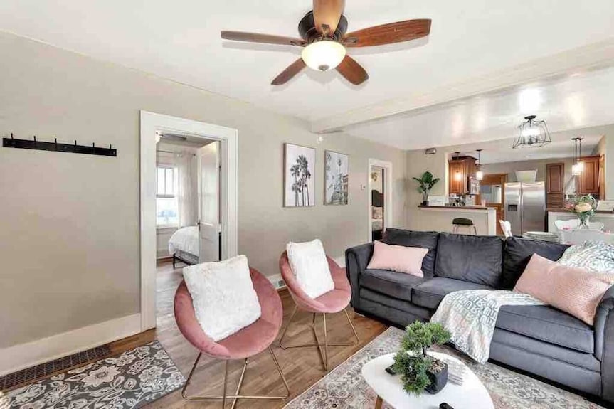 Boho Funky Bunk With Game Room And Hot Tub - Wichita