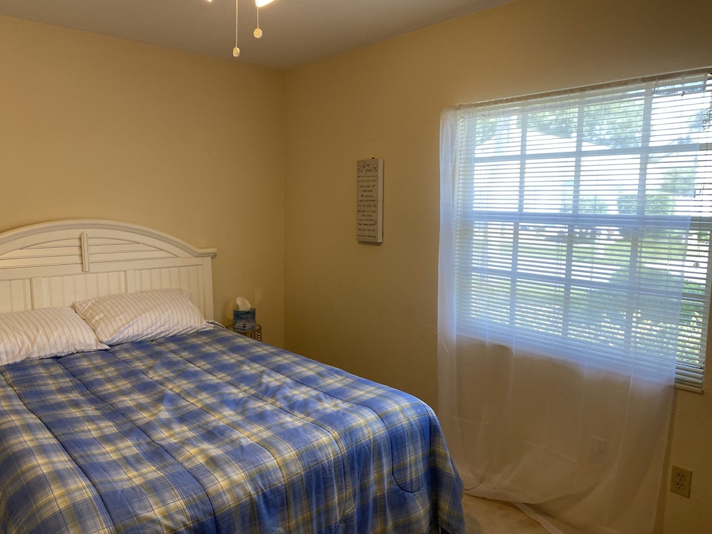 Beach Side Home With Resort Style Amenities And Private Pool! -