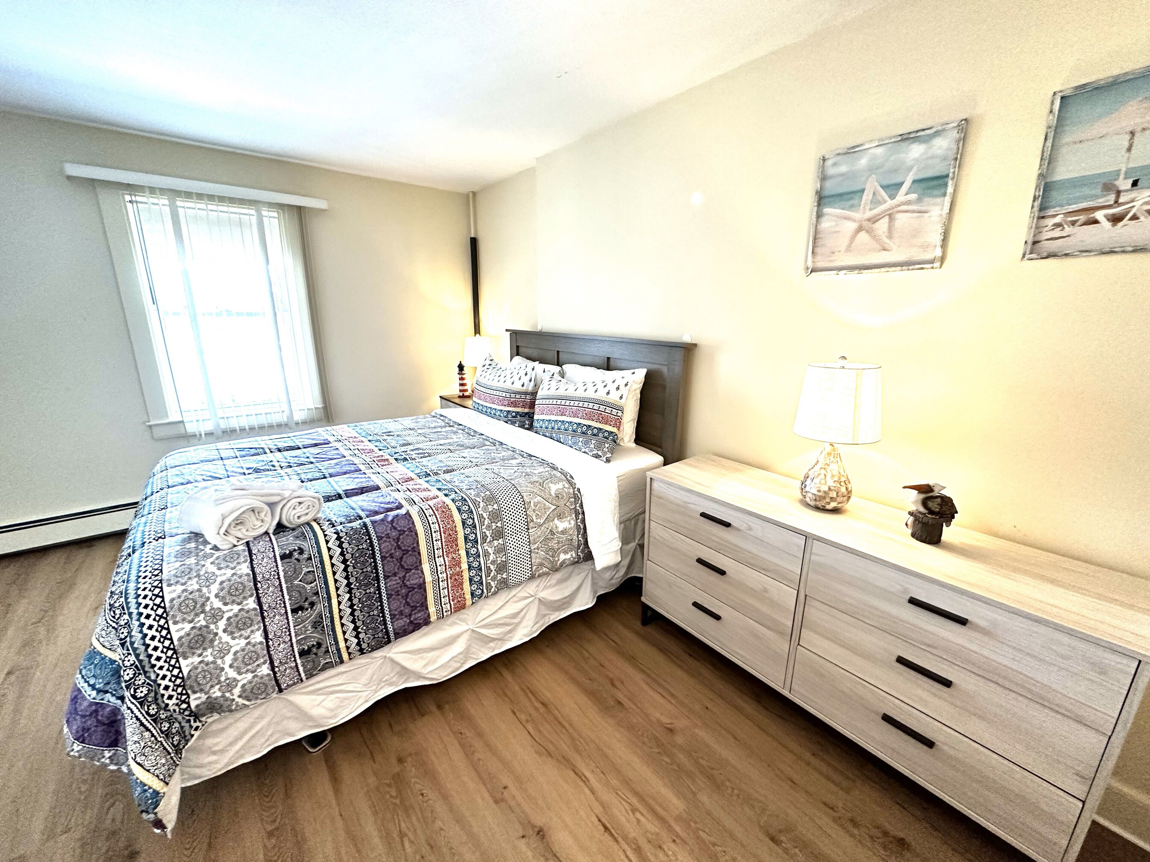 Ocean View 1, Steps To Private Beach & Boat Launch - Cape Cod Inflatable Park, West Yarmouth