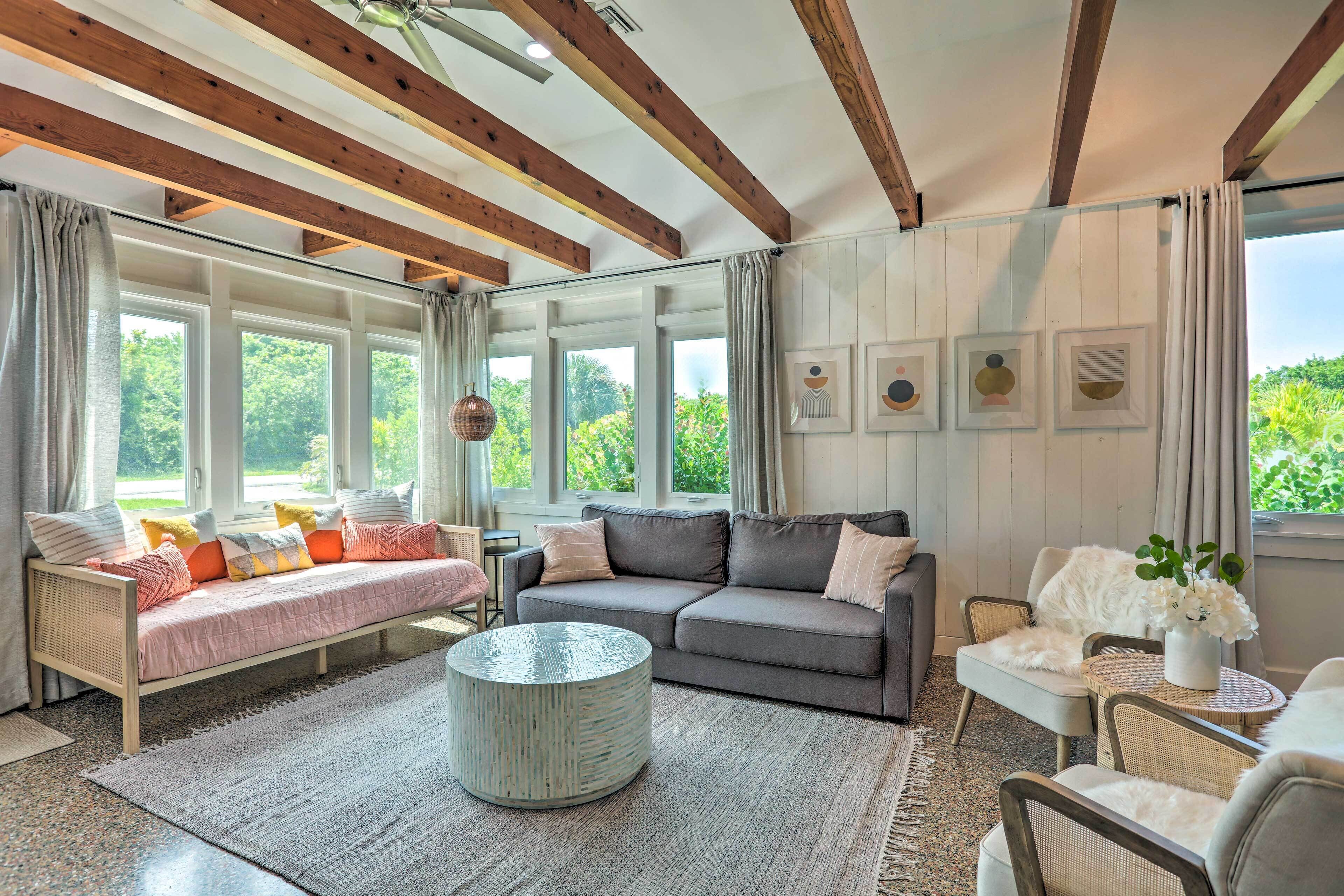 Hutchinson Island Cottage: Steps To The Beach - Fort Pierce, FL