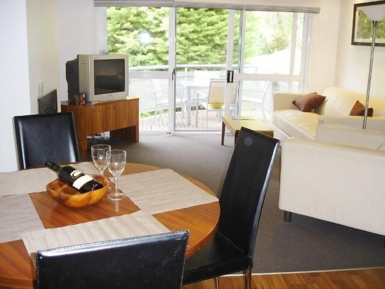 Kunala Chalet - Within Resort - Merrijig