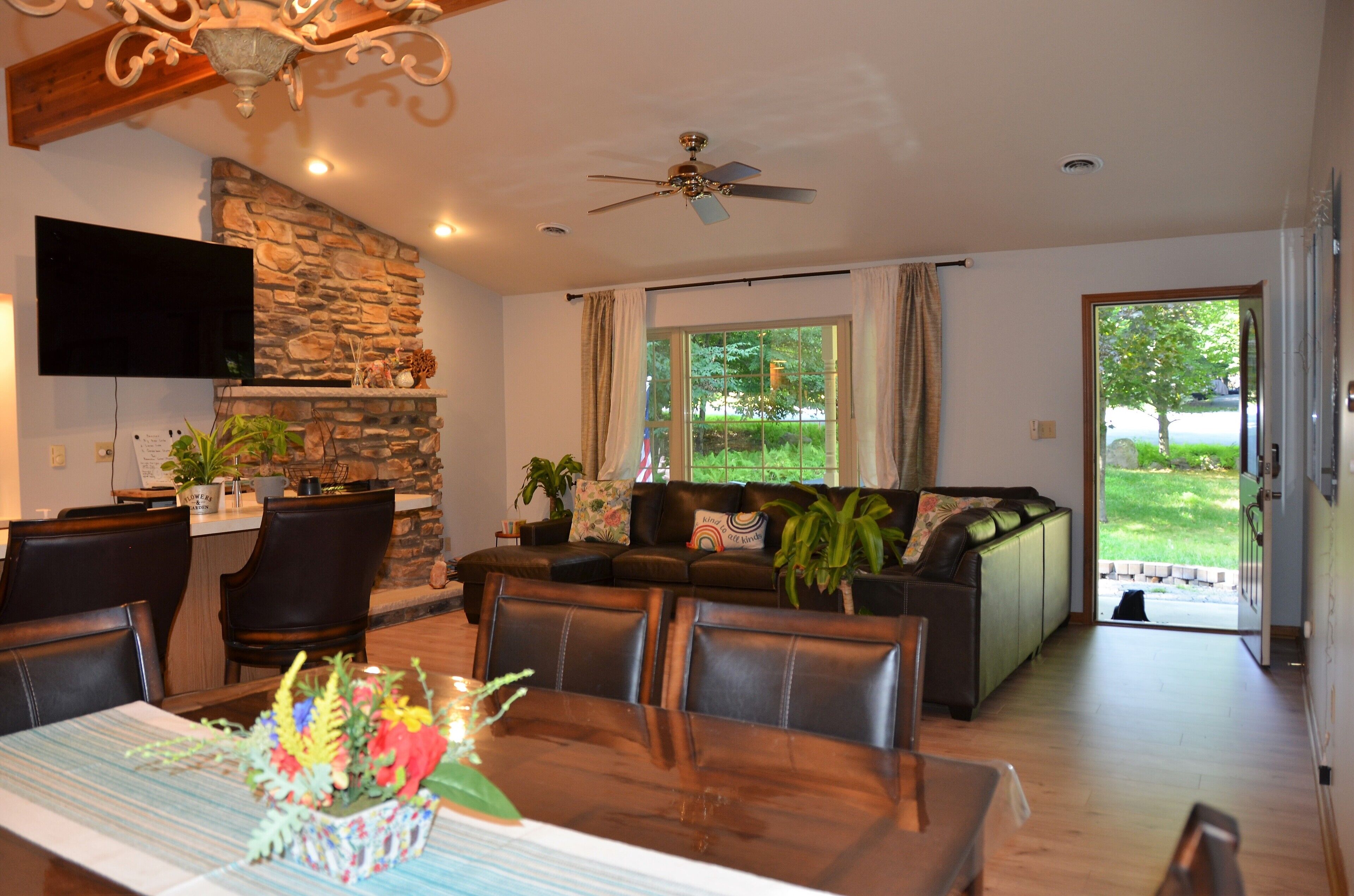 Skiing. National Parks . Water Park. Shooting. Gambling. Hiking. And Ipa At Pa. - Pennsylvania