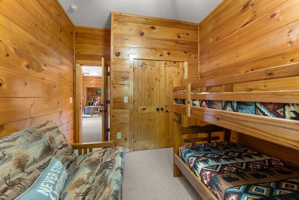 Sleeps Up To 16 Pristine Mountain Views From Downtown Helen ️ - Helen, GA
