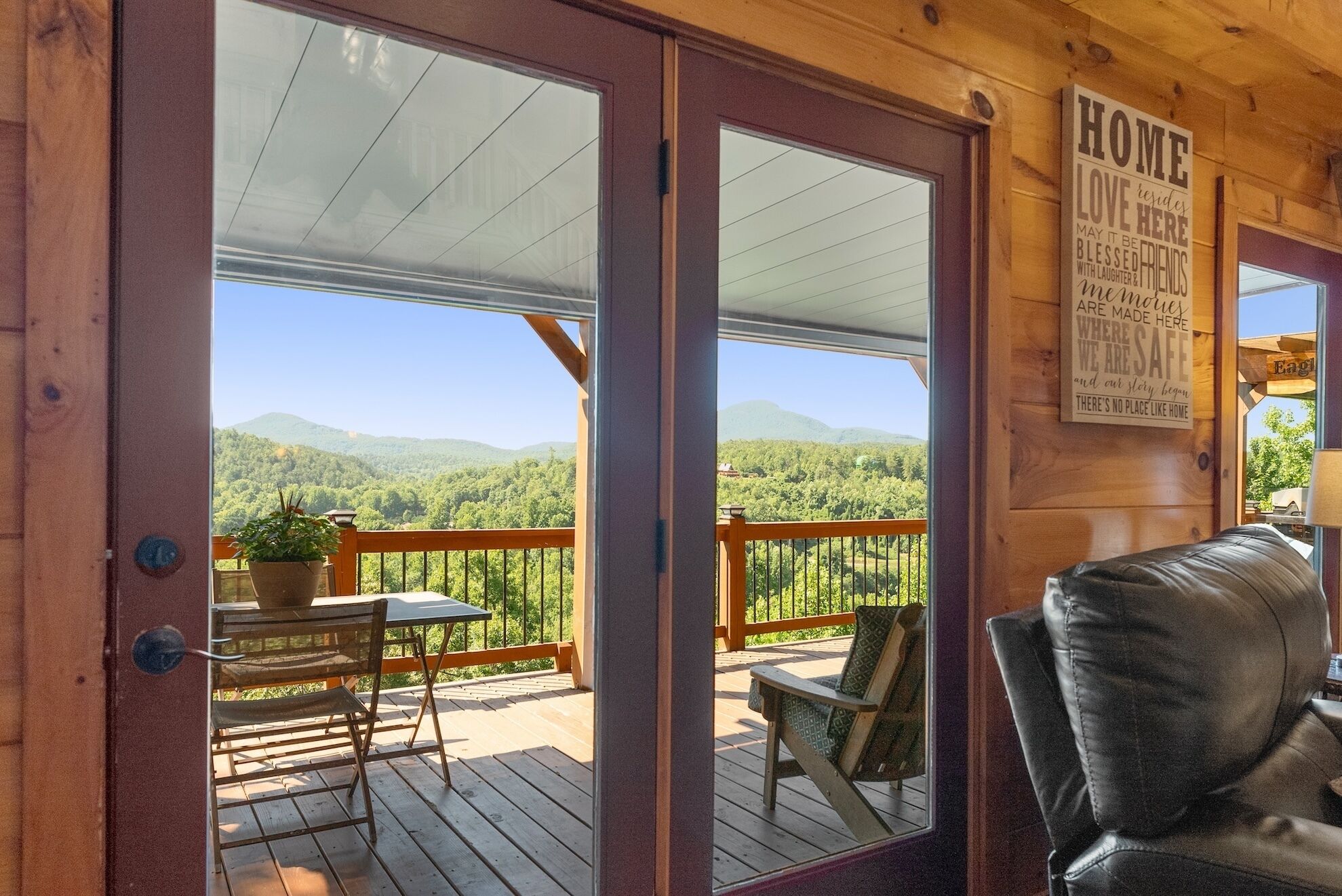 Sleeps Up To 16  Pristine Mountain Views From Downtown Helen ️ - Helen, GA