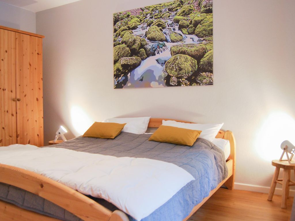 Quiet Room With Priv. Bathroom W. Spring Water - Guest House On The - Traben-Trarbach