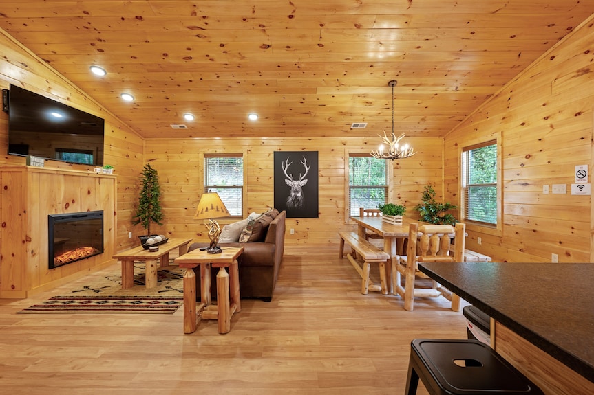 ️Li'l Red Express Cabin In Pigeon Forgeclose To Dollywood & The Island - Great Smoky Mountains National Park