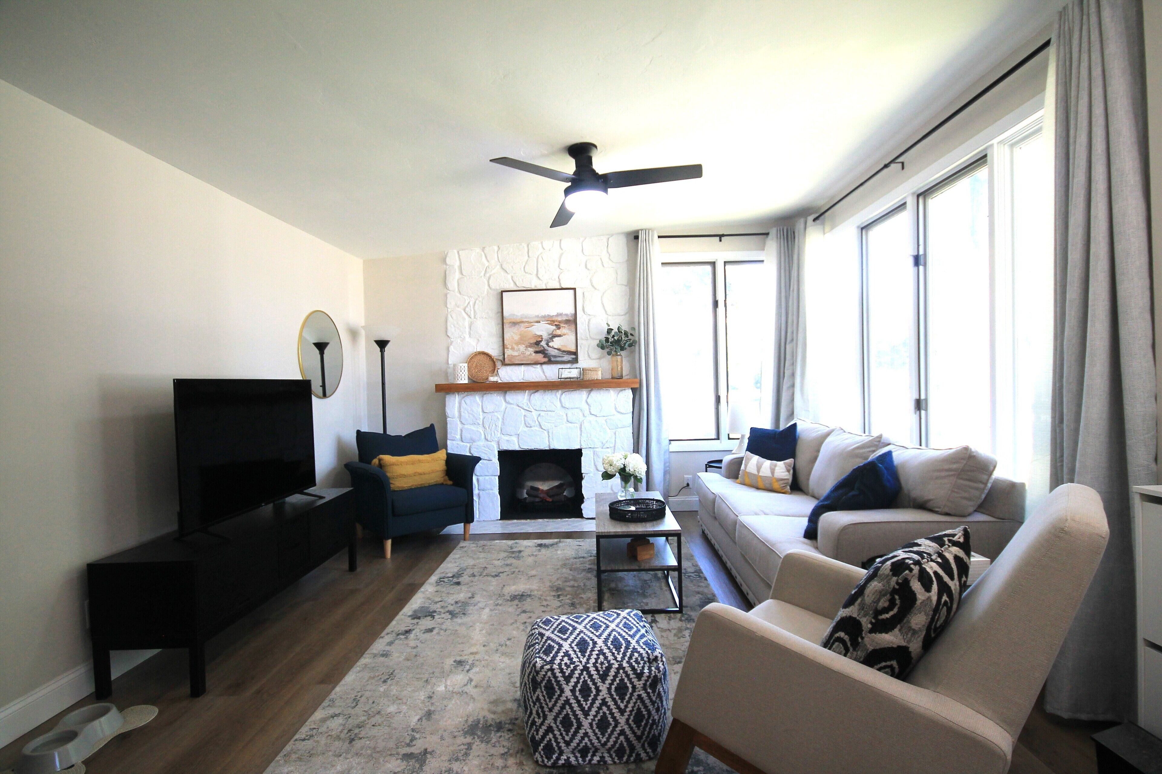 Perfect Location For Travel Workers, Close To Everything And Fully Furnished! - Oshkosh, WI