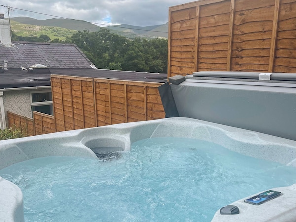 Y Bwthyn Bach, Pet Friendly, Character Holiday Cottage In Tregarth - Llanberis