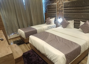 Quarto Triplo Deluxe | Wi-fi grátis 