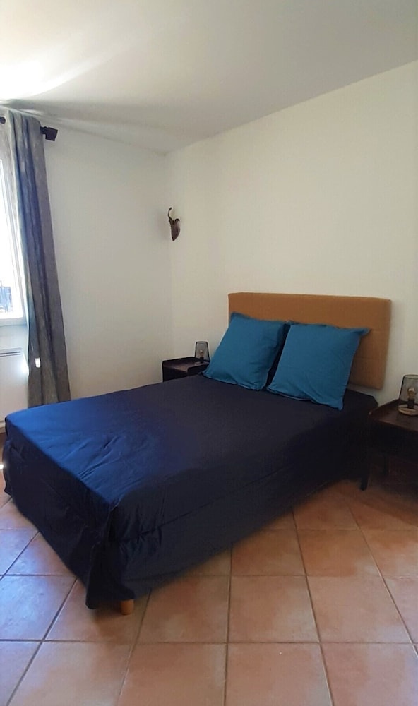 Chambre Indépendante Dans Maison De Caractère à 1 Km Du Village D'aups - Aiguines