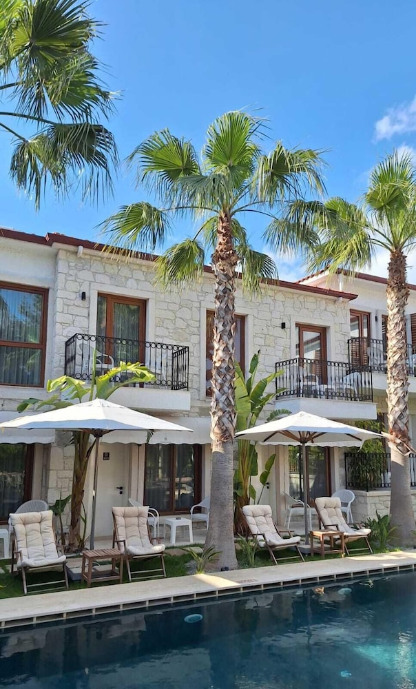 Icarus Alacati +16 - Alaçatı