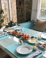 Pequeno-almoço inspirado na cozinha local diário incluído 