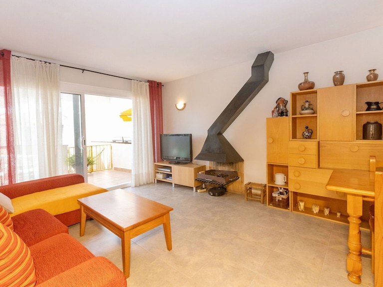 Estupenda Casa De Vacaciones Para 5 Personas Con Wifi, Tv Y Terraza - Calafell