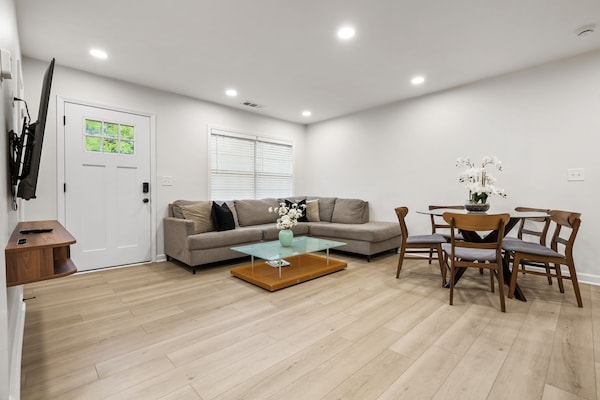 New Modern Ranch Home In Quiet Neighborhood Of Atl - Atlanta