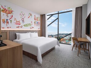 Studio 30 King | Frigobar, cofres nos quartos, cortinas blackout, quartos à prova de som