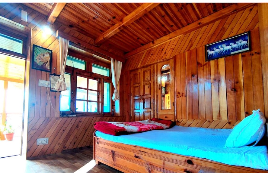 Willow Way - A Dream Wooden Cottage In Himalayas - Himachal Pradesh