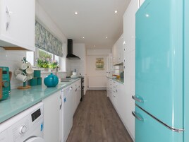 Casa de Campo | Cozinha privada | Um frigorífico, uma máquina de lavar louça, uma chaleira elétrica 