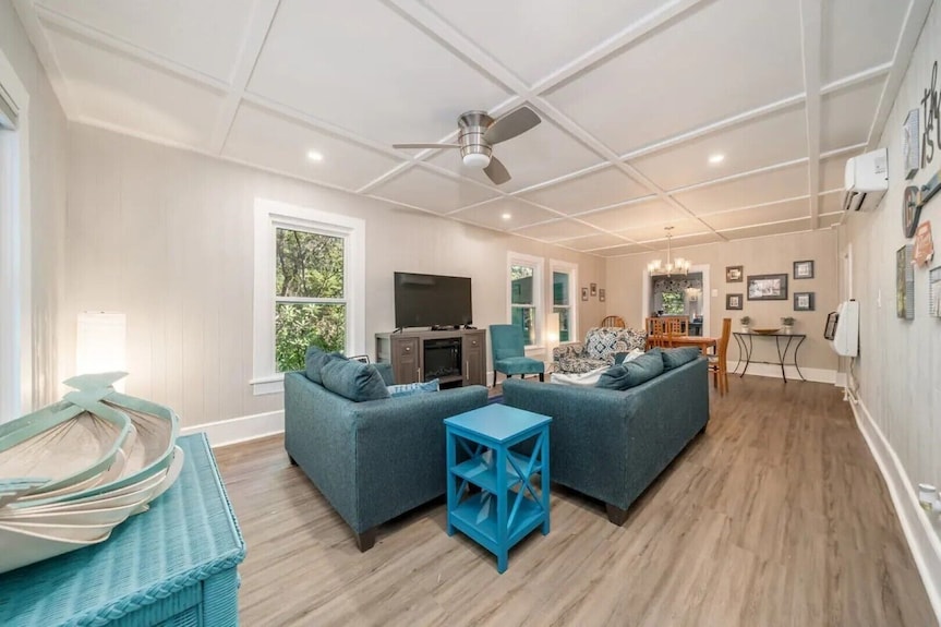 Uptown Bungalow - Close To Biking Trails, Downtown - Arkansas