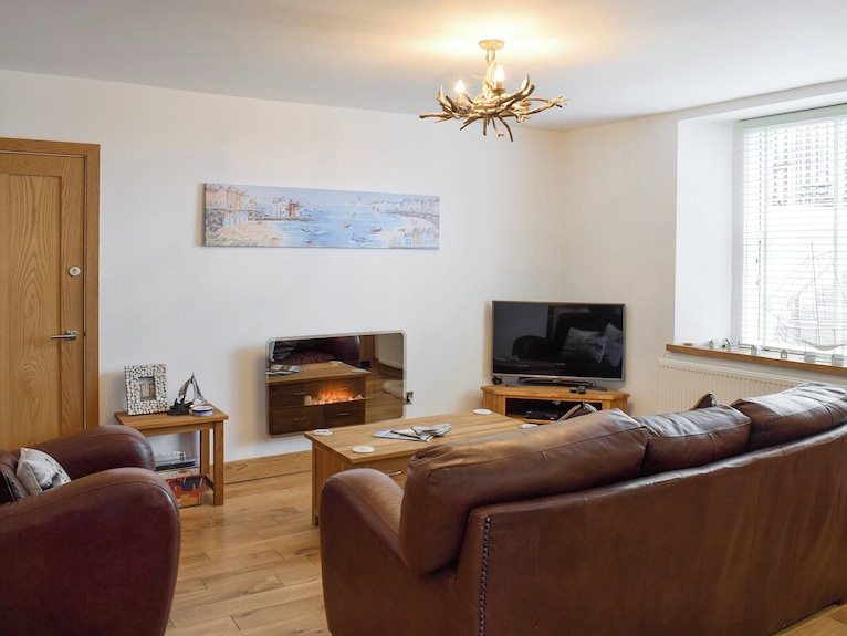 2 Bedroom Accommodation In Whitby - 惠特比