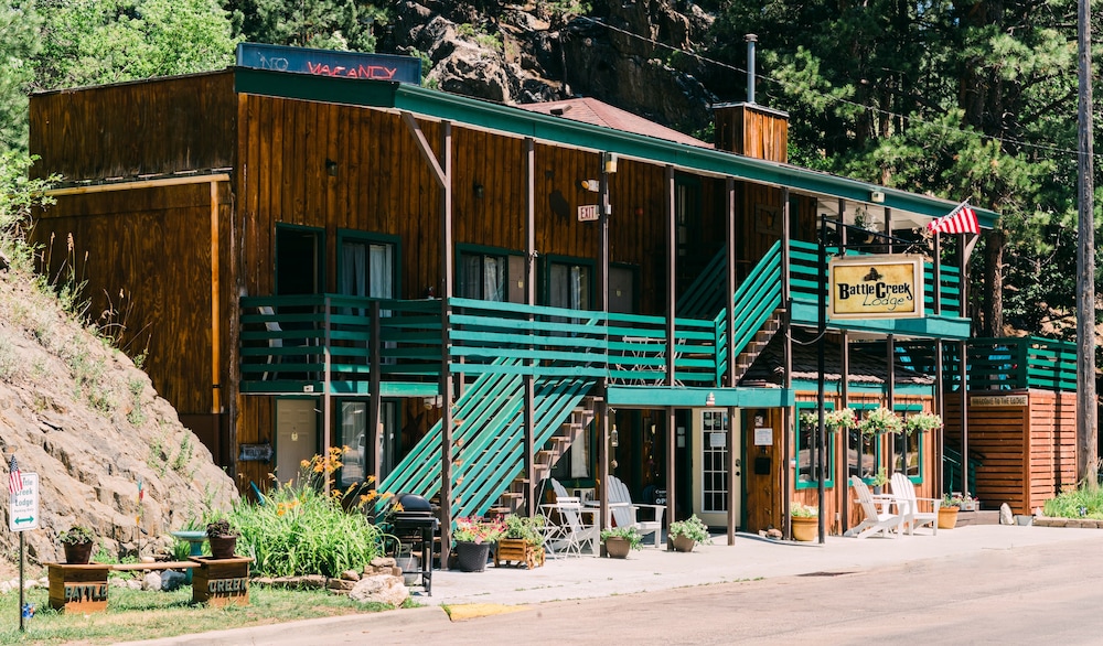 Battle Creek Lodge - Mount Rushmore, SD