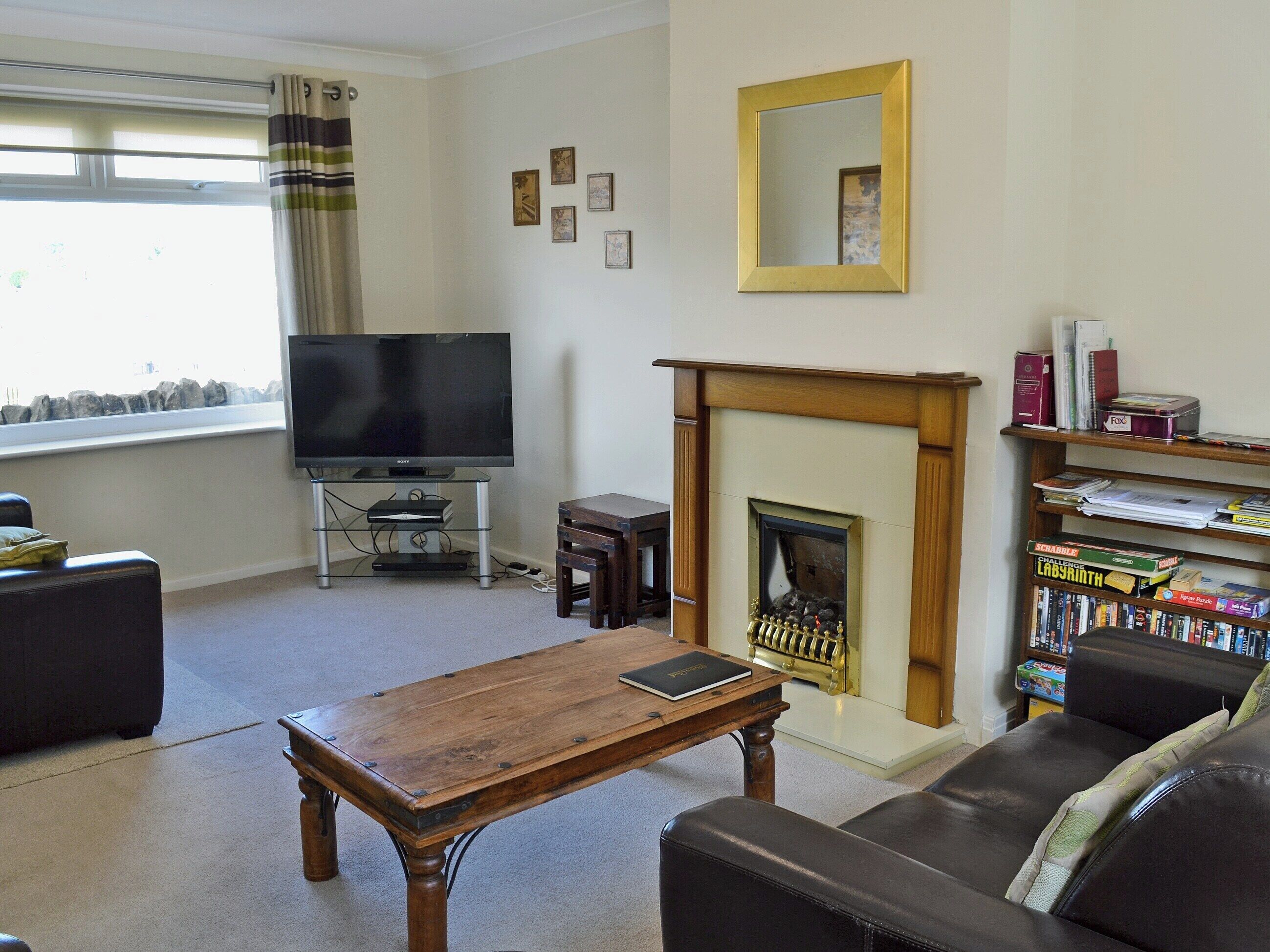 Esk View (Washarbour View) - Whitby