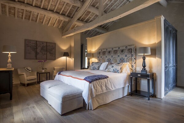 Villa Palchi - Four Bedroom Resort, Sleeps 8 - Umbria