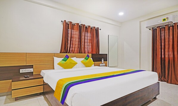 Quarto Duplo Standard | Secretária