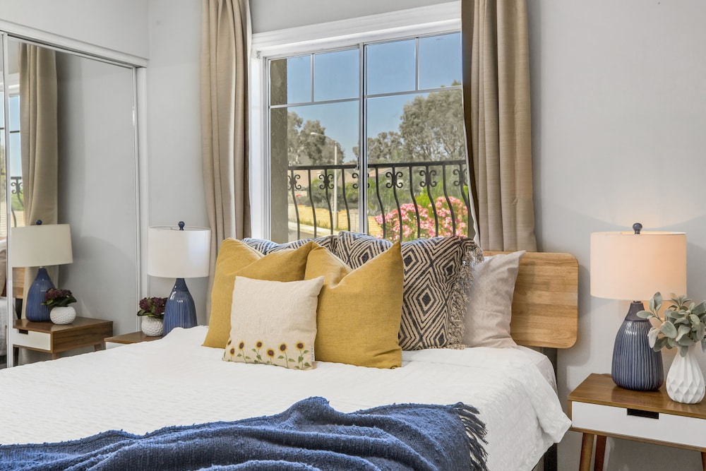 Quiet Amazing La Suburb Perfect Vacation Paradise - Castaic - Santa Clarita, CA