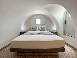 Cofre no quarto, secretária, Wi-fi grátis, roupa de cama fornecida 