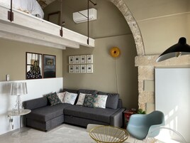 Apartamento luxo, banheiro privativo, vista parcial para o mar (Marianelli) | Lounge