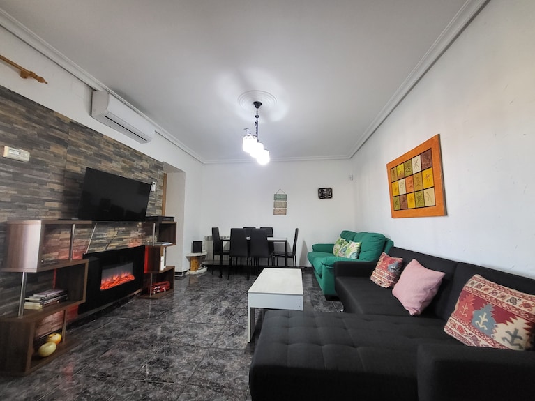 Casa Oasis Puertollano, Agradable Casa Con Piscina En Zona Tranquila. - Puertollano