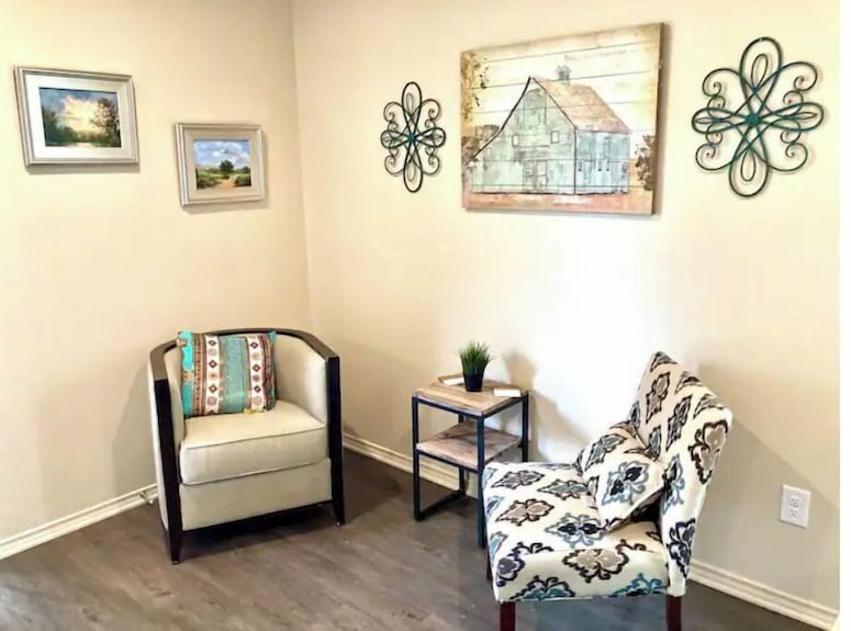 Home Away From Home: Fort Hood, Ideal For Longer Stays - Copperas Cove, TX