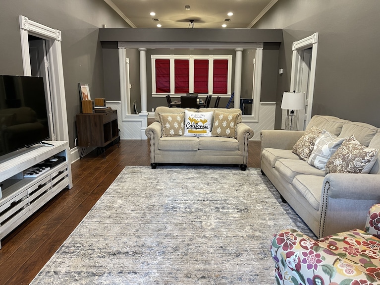 Historic Visalia 3br/2ba - Walk To Downtown - Visalia, CA