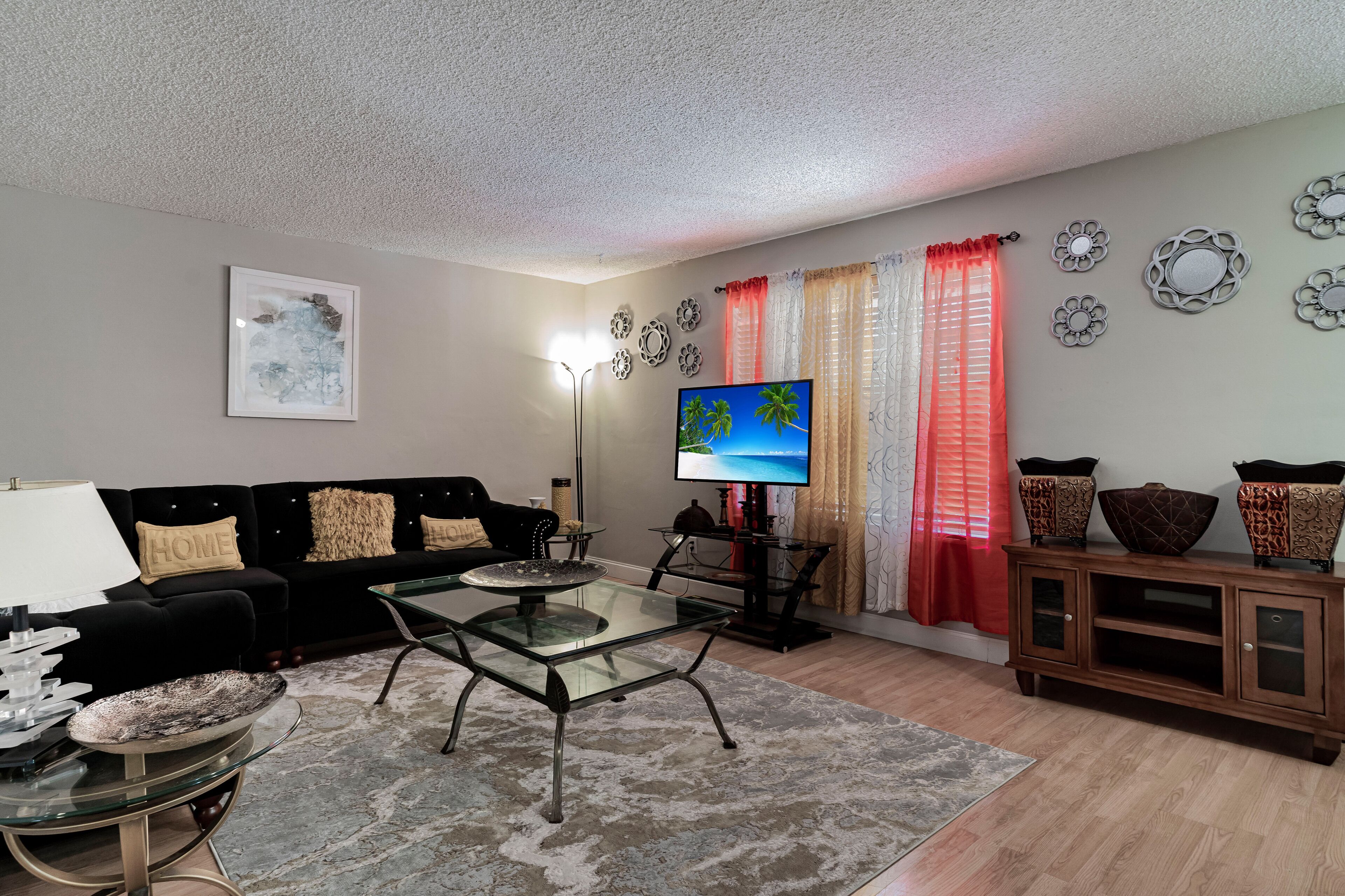 Hidden Gem! Spacious 4br/2b Home W/ Pool And Garage - Broward County, FL