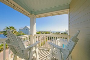 Casa, várias camas | Varanda