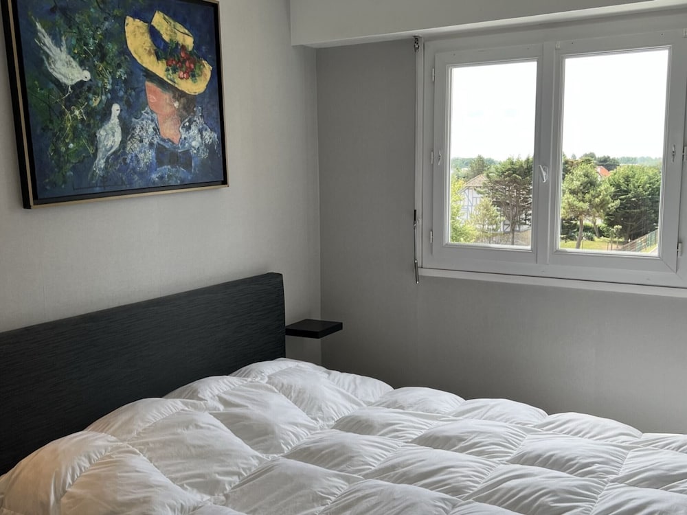 2-zimmer-wohnung Mit Balkon, Aufzug, Ausgestatteter Küche - Cabourg - Houlgate