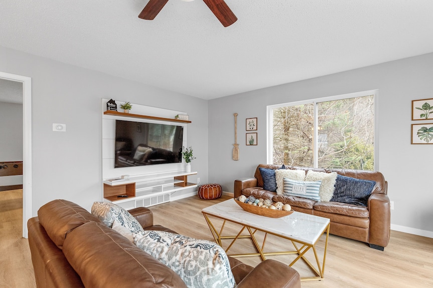 Lakeview Retreat On Gunlake - 2 Separate Properties Available! - Gun Lake Casino