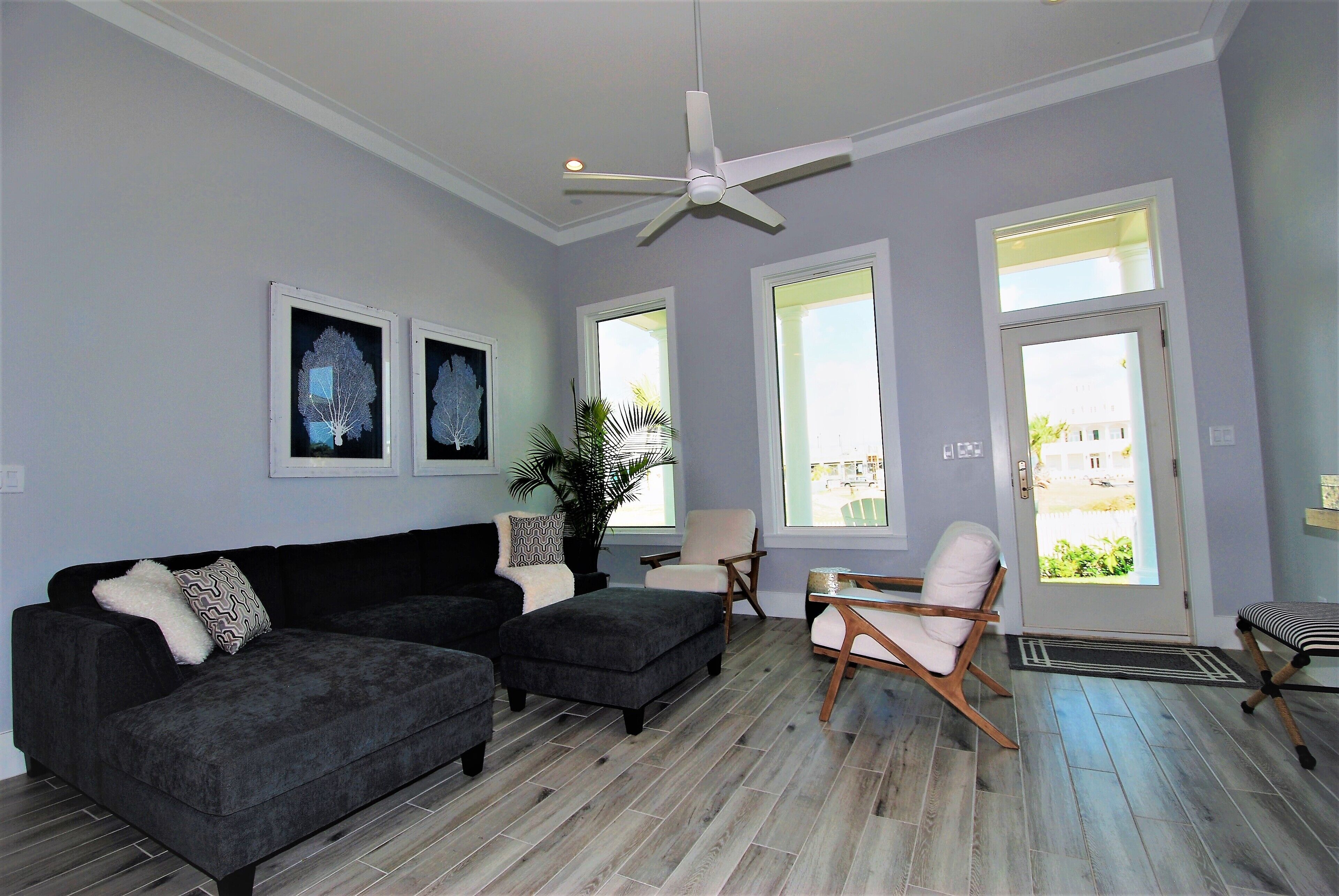 Seaglass Cottage Brand New Cottage Located Within The Shores, Just A Short Walk To The Beach! - South Padre Island, TX