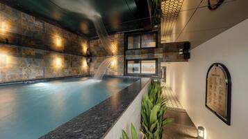 Piscina externa, guarda-sóis