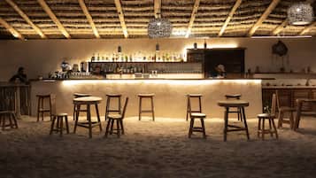 Bar à beira da piscina