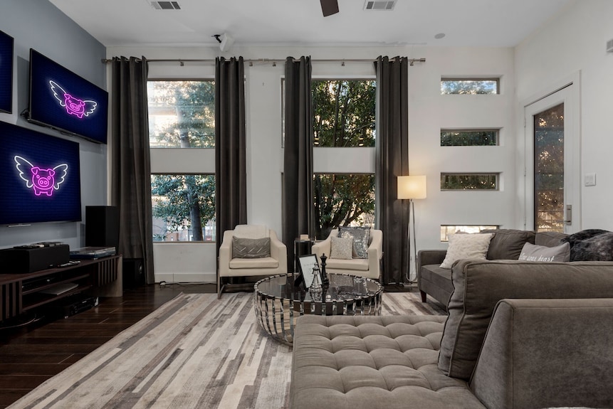 The Flying Pig - Downtown Glam Hideaway - Northside - Houston