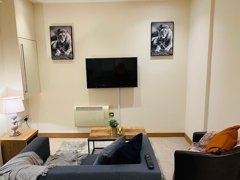 Executive Apartment A Very Short Walk To The Sunderland Metro And Train Station. - 桑德蘭