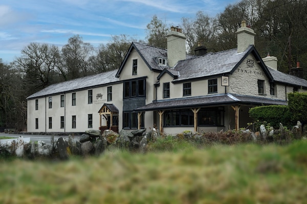 Tyn-y-coed Hotel - Snowdonia National Park