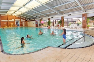 Chalé | Piscina | Piscina interna