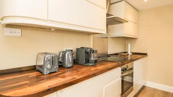 Casa de Campo | Cozinha privada | Um frigorífico, uma máquina de lavar louça, uma chaleira elétrica